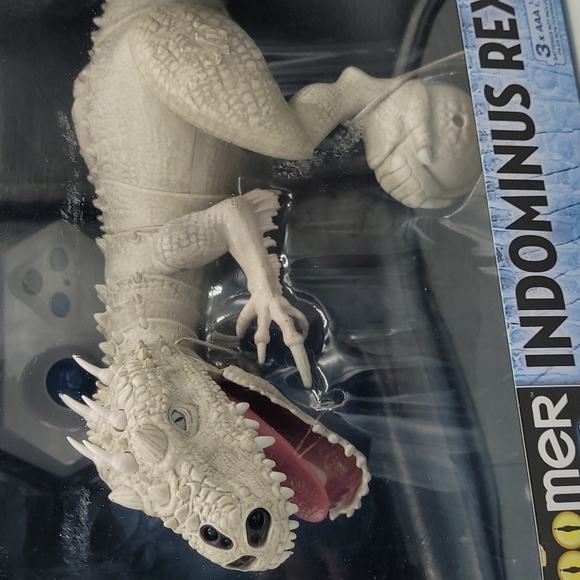 zoomer | Toys | Zoomer Dino Jurassic World Indominus Rex Collectible ...